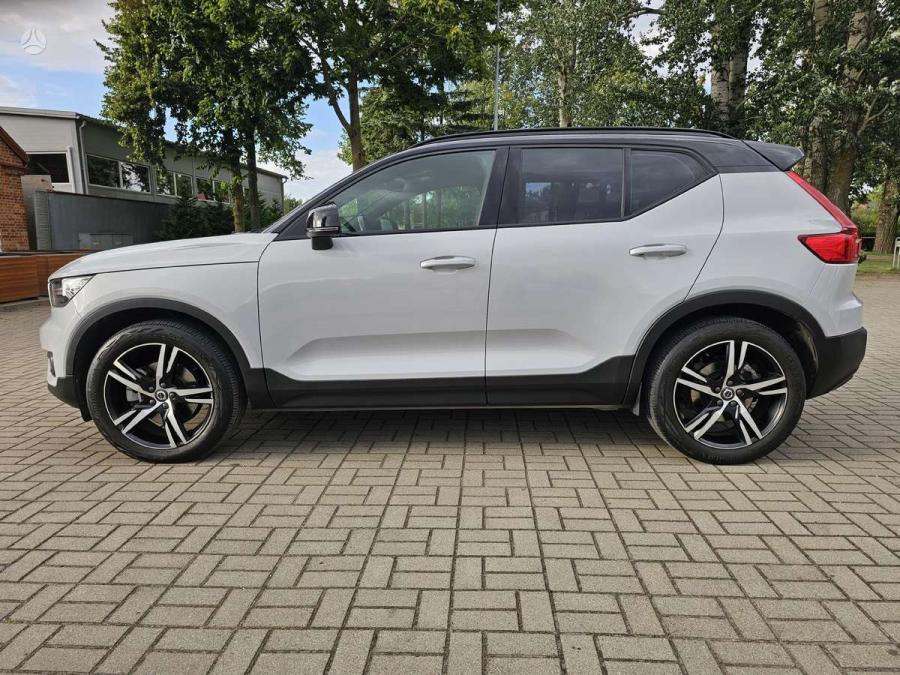 Volvo XC40 2021 in Marijampole, with an engine capacity of 1.97 L and mileage of 57 thousand km for 32900 €, photo 3 on AUTOMOTO.COM.LV