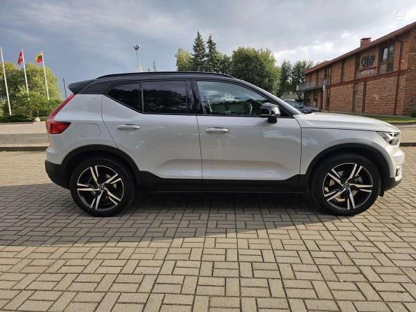 Volvo XC40 2021 in Marijampole, with an engine capacity of 1.97 L and mileage of 57 thousand km for 32900 €, photo 6 on AUTOMOTO.COM.LV