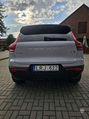 Volvo XC40 2021 in Marijampole, with an engine capacity of 1.97 L and mileage of 57 thousand km for 32900 €, photo 11 on AUTOMOTO.COM.LV