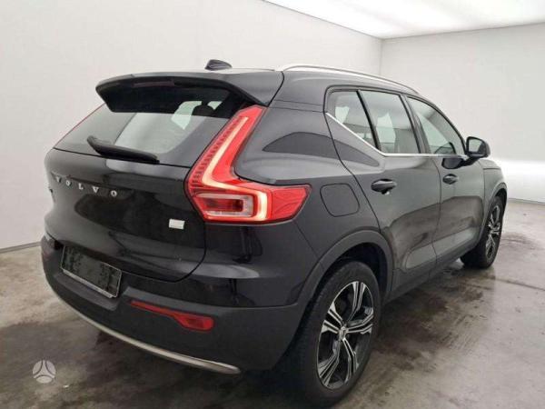 Volvo XC40 2021 in Kaunas, with an engine capacity of 1.50 L and mileage of 75 thousand km for 13310 €, photo 2 on AUTOMOTO.COM.LV
