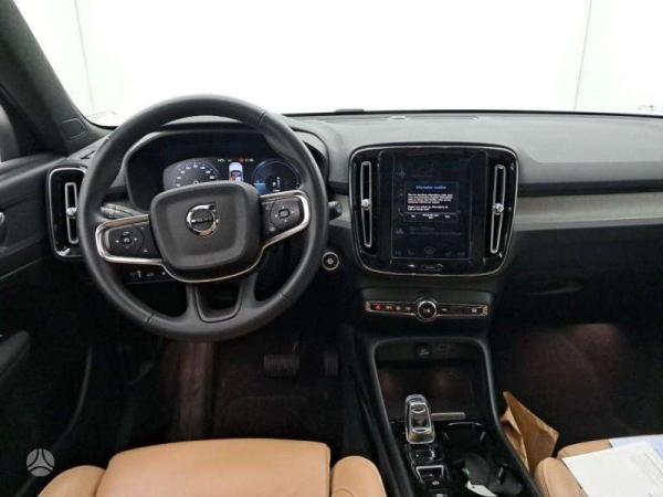 Volvo XC40 2021 in Kaunas, with an engine capacity of 1.50 L and mileage of 75 thousand km for 13310 €, photo 5 on AUTOMOTO.COM.LV