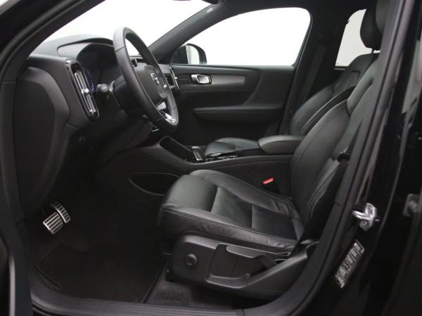 Вольво XC40 2021 в Вильнюс, объемом двигателя 1.50 л и пробегом 133 тыс. км за 22899 €, фото 4 на AUTOMOTO.COM.LV