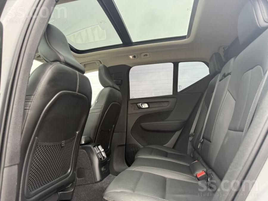 Volvo XC40 2021 Rīga, ar dzinēja tilpumu 1.50 L un nobraukumu 72 tūkst. km par 27900 €, foto 24 vietnē AUTOMOTO.COM.LV