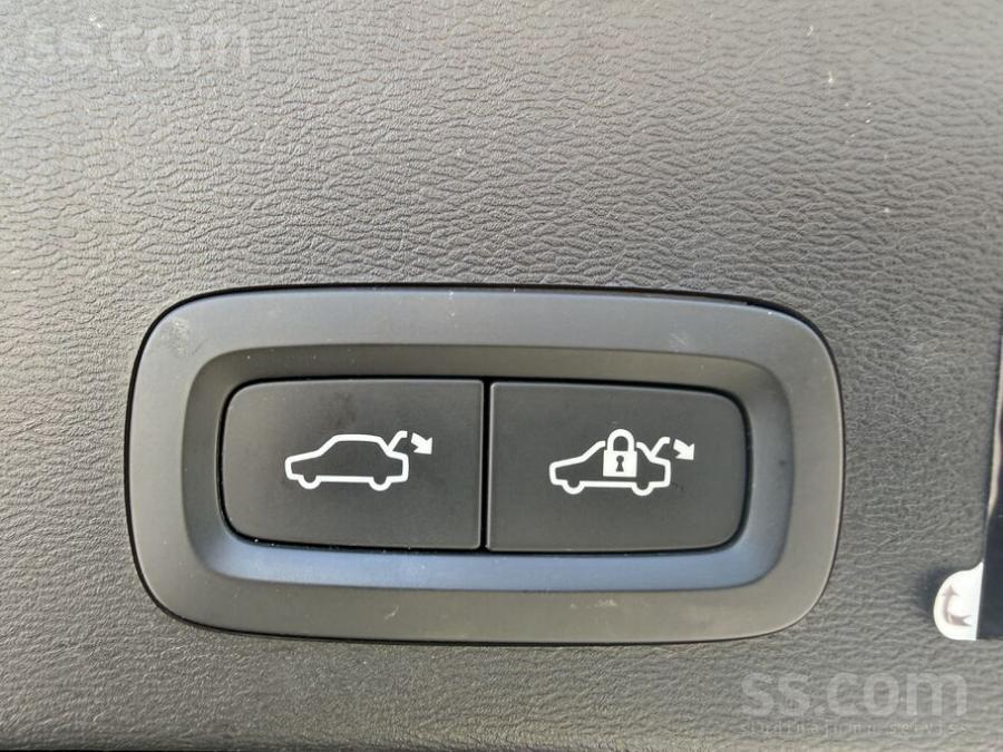 Volvo XC40 2021 Rīga, ar dzinēja tilpumu 1.50 L un nobraukumu 72 tūkst. km par 27900 €, foto 32 vietnē AUTOMOTO.COM.LV