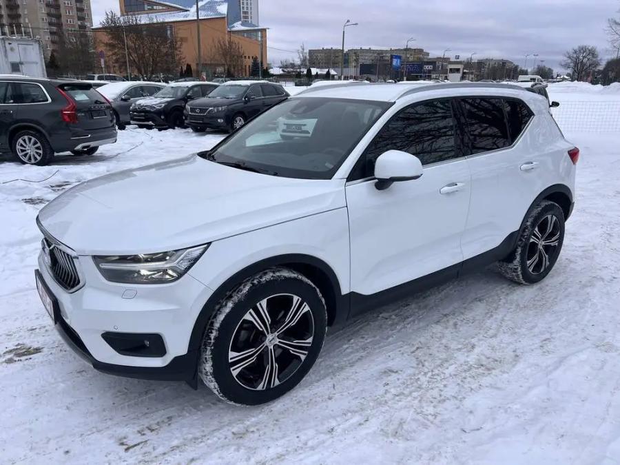 Вольво XC40 2021 в Рига, объемом двигателя 2.00 л и пробегом 105 тыс. км за 23550 €, фото 1 на AUTOMOTO.COM.LV