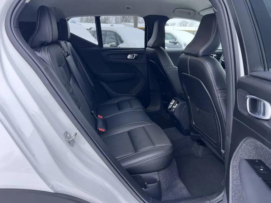 Вольво XC40 2021 в Рига, объемом двигателя 2.00 л и пробегом 105 тыс. км за 23550 €, фото 13 на AUTOMOTO.COM.LV
