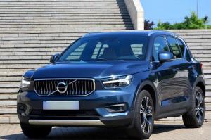 Volvo XC40 2021 in Vilnius, with an engine capacity of 1.48 L and mileage of 182 thousand km for 20000 €, photo 4 on AUTOMOTO.COM.LV
