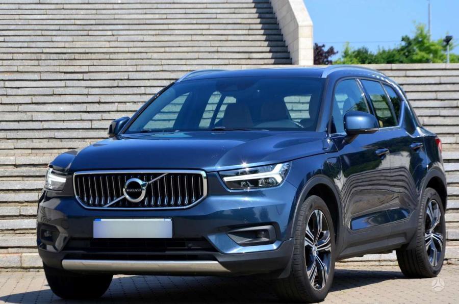 Volvo XC40 2021 in Vilnius, with an engine capacity of 1.48 L and mileage of 182 thousand km for 20000 €, photo 4 on AUTOMOTO.COM.LV