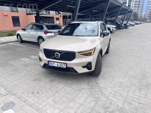 Volvo XC40 2024 Rīga, ar dzinēja tilpumu 2.00 L un nobraukumu 19 tūkst. km par 40000 €, foto  vietnē AUTOMOTO.COM.LV