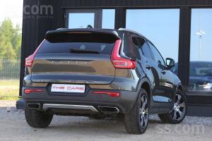 Zaļš Volvo XC40 2018 Tukums, ar dzinēja tilpumu 2.00 L un nobraukumu 163 tūkst. km par 21390 €, foto 3 vietnē AUTOMOTO.COM.LV