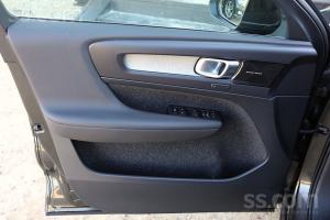 Zaļš Volvo XC40 2018 Tukums, ar dzinēja tilpumu 2.00 L un nobraukumu 163 tūkst. km par 21390 €, foto 12 vietnē AUTOMOTO.COM.LV