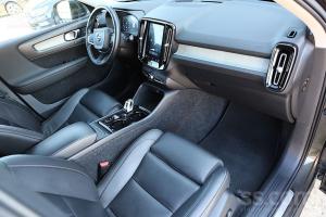 Zaļš Volvo XC40 2018 Tukums, ar dzinēja tilpumu 2.00 L un nobraukumu 163 tūkst. km par 21390 €, foto 14 vietnē AUTOMOTO.COM.LV
