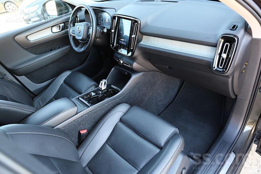 Zaļš Volvo XC40 2018 Tukums, ar dzinēja tilpumu 2.00 L un nobraukumu 163 tūkst. km par 21390 €, foto 14 vietnē AUTOMOTO.COM.LV