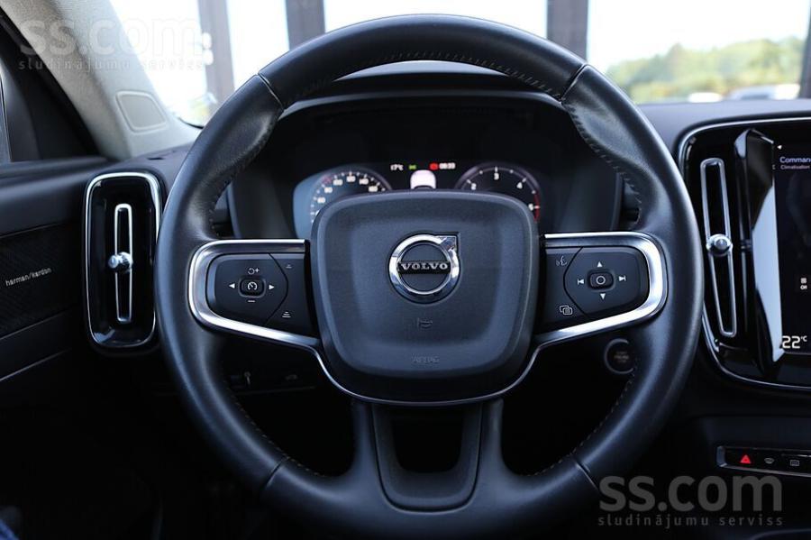 Zaļš Volvo XC40 2018 Tukums, ar dzinēja tilpumu 2.00 L un nobraukumu 163 tūkst. km par 21390 €, foto 16 vietnē AUTOMOTO.COM.LV