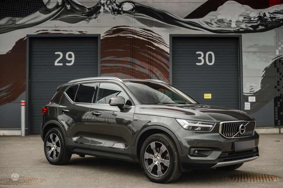 Зеленый Вольво XC40 2018 в Каунас, объемом двигателя 1.97 л и пробегом 171 тыс. км за 18850 €, фото 1 на AUTOMOTO.COM.LV