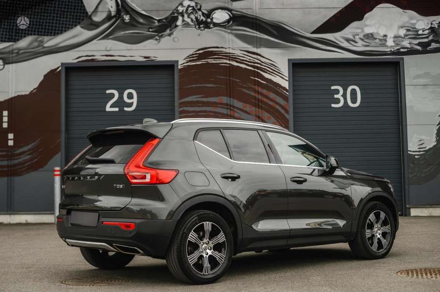 Зеленый Вольво XC40 2018 в Каунас, объемом двигателя 1.97 л и пробегом 171 тыс. км за 18850 €, фото 4 на AUTOMOTO.COM.LV