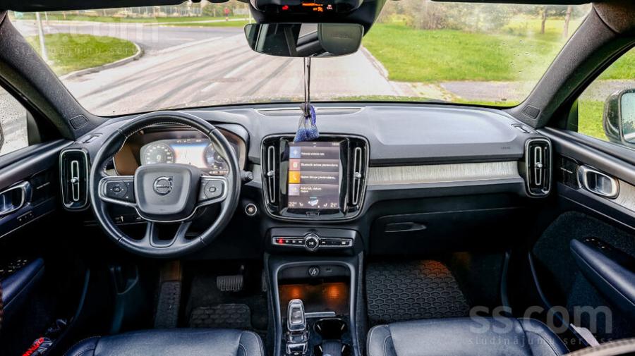 Зеленый Вольво XC40 2018 в Рига, объемом двигателя 2.00 л и пробегом 168 тыс. км за 21000 €, фото 7 на AUTOMOTO.COM.LV