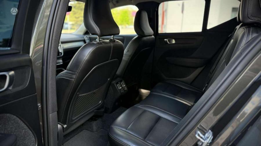 Зеленый Вольво XC40 2019 в Елгава, объемом двигателя 0.00 л и пробегом 220 тыс. км за 19900 €, фото 11 на AUTOMOTO.COM.LV