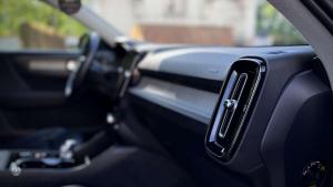 Зеленый Вольво XC40 2019 в Елгава, объемом двигателя 0.00 л и пробегом 220 тыс. км за 19900 €, фото 14 на AUTOMOTO.COM.LV
