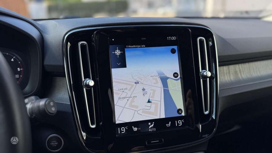 Зеленый Вольво XC40 2019 в Елгава, объемом двигателя 0.00 л и пробегом 220 тыс. км за 19900 €, фото 22 на AUTOMOTO.COM.LV
