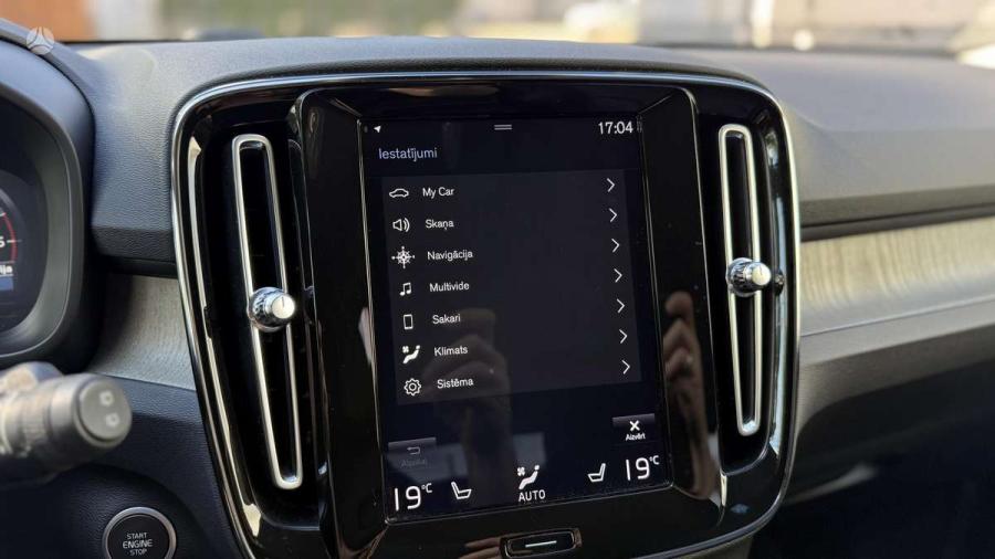 Зеленый Вольво XC40 2019 в Елгава, объемом двигателя 0.00 л и пробегом 220 тыс. км за 19900 €, фото 26 на AUTOMOTO.COM.LV