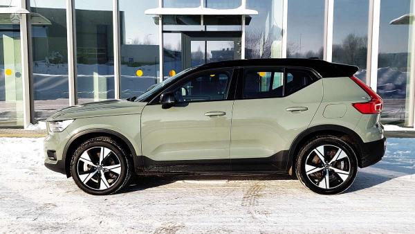 Zaļš Volvo XC40 2020 Viļņa, ar dzinēja tilpumu 0.00 L un nobraukumu 170 tūkst. km par 20990 €, foto 6 vietnē AUTOMOTO.COM.LV