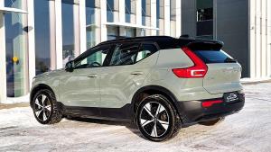 Zaļš Volvo XC40 2020 Viļņa, ar dzinēja tilpumu 0.00 L un nobraukumu 170 tūkst. km par 20990 €, foto 12 vietnē AUTOMOTO.COM.LV