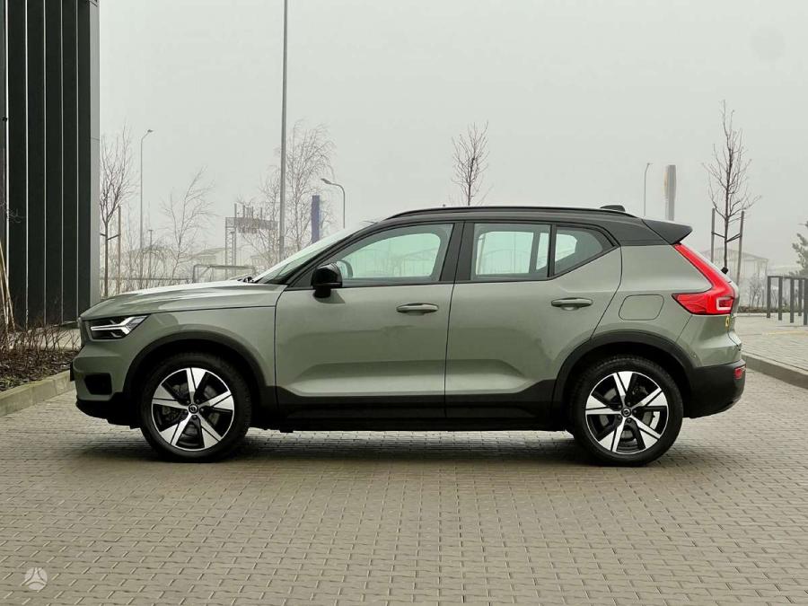 Green Volvo XC40 2021 in Vilnius, with an engine capacity of 0.00 L and mileage of 197 thousand km for 20750 €, photo 5 on AUTOMOTO.COM.LV