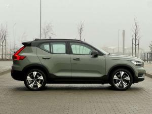 Green Volvo XC40 2021 in Vilnius, with an engine capacity of 0.00 L and mileage of 197 thousand km for 20750 €, photo 6 on AUTOMOTO.COM.LV