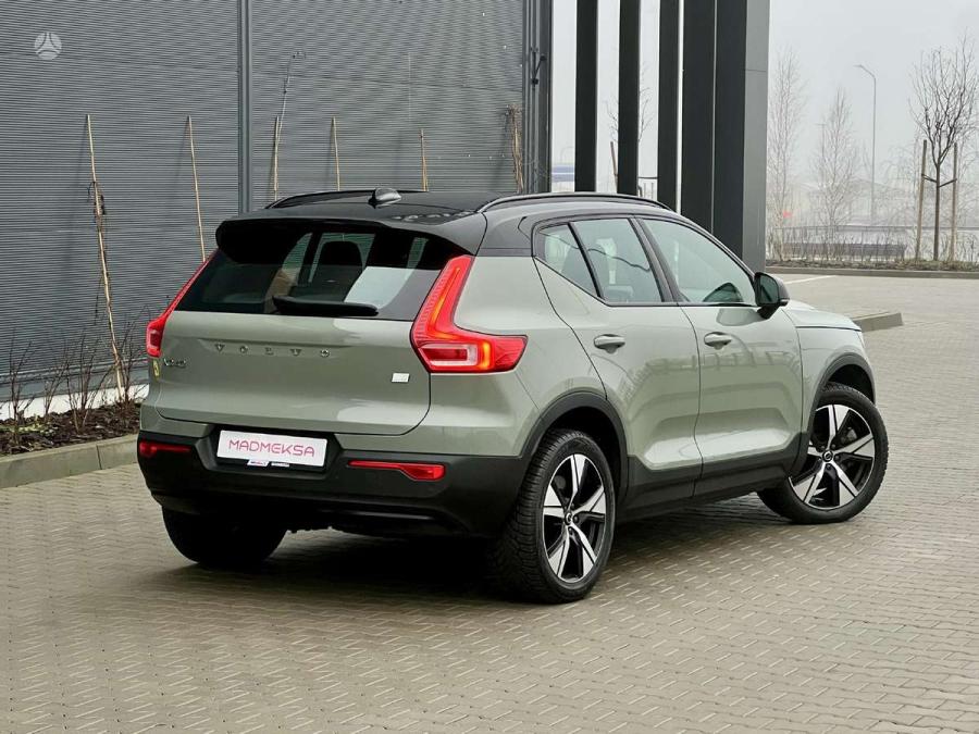 Green Volvo XC40 2021 in Vilnius, with an engine capacity of 0.00 L and mileage of 197 thousand km for 20750 €, photo 16 on AUTOMOTO.COM.LV