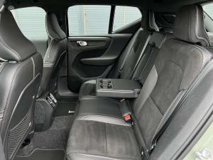 Green Volvo XC40 2021 in Vilnius, with an engine capacity of 0.00 L and mileage of 197 thousand km for 20750 €, photo 35 on AUTOMOTO.COM.LV