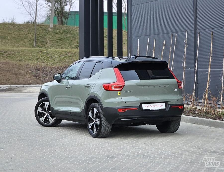 Zaļš Volvo XC40 2021 Viļņa, ar dzinēja tilpumu 0.00 L un nobraukumu 198 tūkst. km par 20500 €, foto 2 vietnē AUTOMOTO.COM.LV