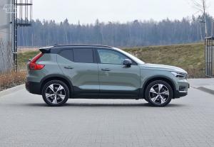 Zaļš Volvo XC40 2021 Viļņa, ar dzinēja tilpumu 0.00 L un nobraukumu 198 tūkst. km par 20500 €, foto 3 vietnē AUTOMOTO.COM.LV