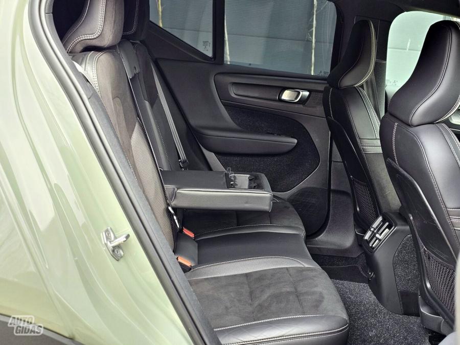 Zaļš Volvo XC40 2021 Viļņa, ar dzinēja tilpumu 0.00 L un nobraukumu 198 tūkst. km par 20500 €, foto 23 vietnē AUTOMOTO.COM.LV