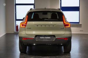 Zaļš Volvo XC40 2022 Viļņa, ar dzinēja tilpumu 1.97 L un nobraukumu 48 tūkst. km par 32900 €, foto 6 vietnē AUTOMOTO.COM.LV