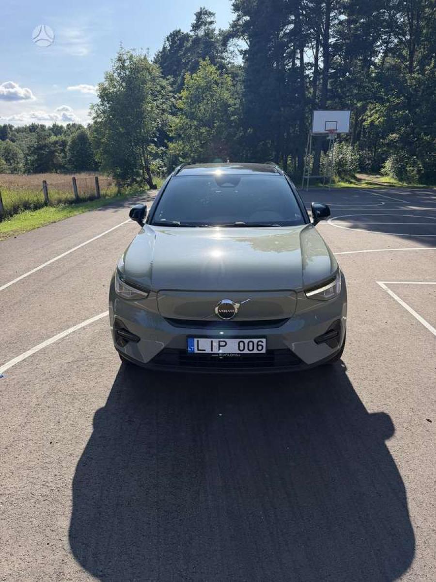 Зеленый Вольво XC40 2022 в Мажейкяй, объемом двигателя 0.00 л и пробегом 62 тыс. км за 28500 €, фото 3 на AUTOMOTO.COM.LV