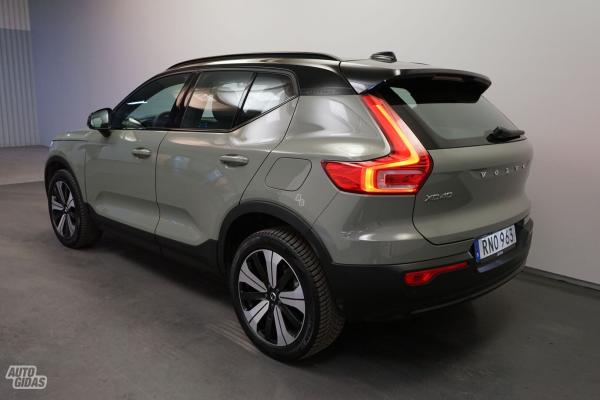 Green Volvo XC40 2023 in Kaunas, with an engine capacity of 0.00 L and mileage of 34 thousand km for 36062 €, photo 4 on AUTOMOTO.COM.LV