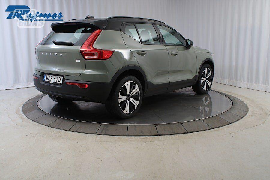 Zaļš Volvo XC40 2023 Kauņa, ar dzinēja tilpumu 0.00 L un nobraukumu 65 tūkst. km par 34220 €, foto 3 vietnē AUTOMOTO.COM.LV