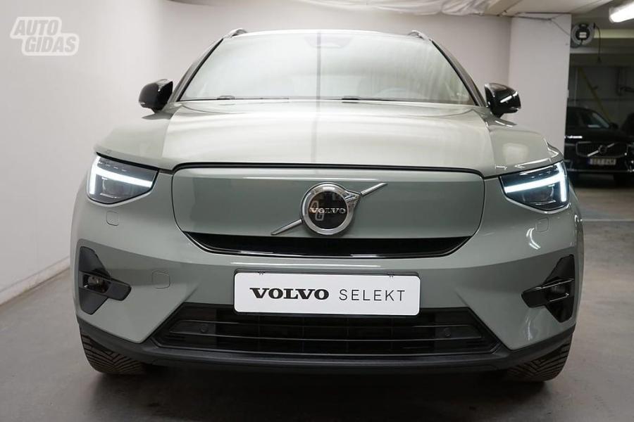 Green Volvo XC40 2023 in Kaunas, with an engine capacity of 0.00 L and mileage of 38 thousand km for 37667 €, photo 18 on AUTOMOTO.COM.LV