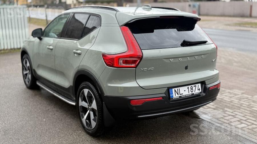 Zaļš Volvo XC40 2023 Liepāja, ar dzinēja tilpumu 2.00 L un nobraukumu 67 tūkst. km par 31000 €, foto 5 vietnē AUTOMOTO.COM.LV