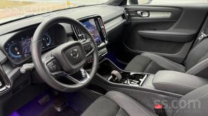 Zaļš Volvo XC40 2023 Liepāja, ar dzinēja tilpumu 2.00 L un nobraukumu 67 tūkst. km par 31000 €, foto 7 vietnē AUTOMOTO.COM.LV