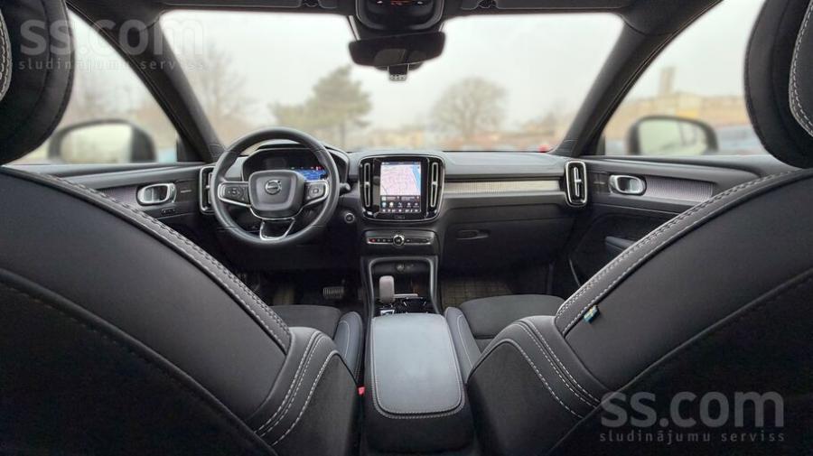 Zaļš Volvo XC40 2023 Liepāja, ar dzinēja tilpumu 2.00 L un nobraukumu 67 tūkst. km par 31000 €, foto 10 vietnē AUTOMOTO.COM.LV