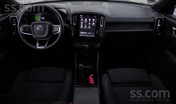 Zaļš Volvo XC40 2023 Rīga, ar dzinēja tilpumu 2.00 L un nobraukumu 0 tūkst. km par 26700 €, foto 11 vietnē AUTOMOTO.COM.LV