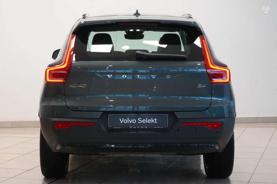 Зеленый Вольво XC40 2026 в Вильнюс, объемом двигателя 1.97 л и пробегом 10 тыс. км за 40900 €, фото 7 на AUTOMOTO.COM.LV