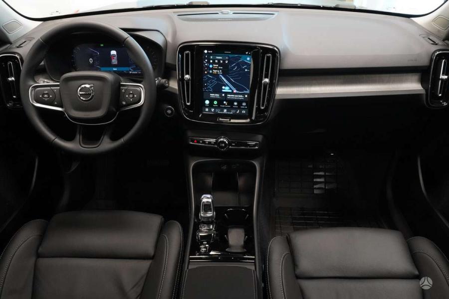 Зеленый Вольво XC40 2026 в Вильнюс, объемом двигателя 1.97 л и пробегом 10 тыс. км за 40900 €, фото 10 на AUTOMOTO.COM.LV