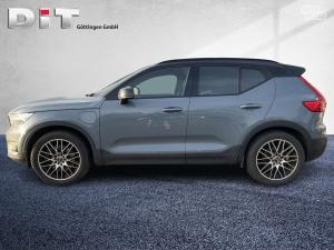 Grey Volvo XC40 2017 in Kaunas, with an engine capacity of 1.50 L and mileage of 82 thousand km for 26510 €, photo 2 on AUTOMOTO.COM.LV