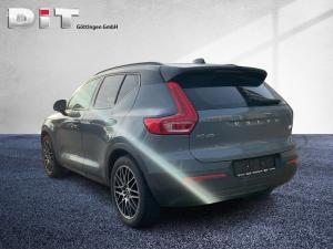 Grey Volvo XC40 2017 in Kaunas, with an engine capacity of 1.50 L and mileage of 82 thousand km for 26510 €, photo 3 on AUTOMOTO.COM.LV