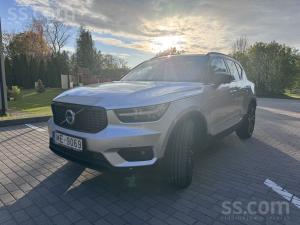 Grey Volvo XC40 2018 in Riga, with an engine capacity of 2.00 L and mileage of 120 thousand km for 21900 €, photo 2 on AUTOMOTO.COM.LV