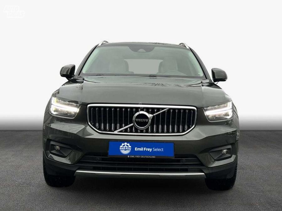 Grey Volvo XC40 2018 in Kaunas, with an engine capacity of 2.00 L and mileage of 39 thousand km for 31660 €, photo 3 on AUTOMOTO.COM.LV