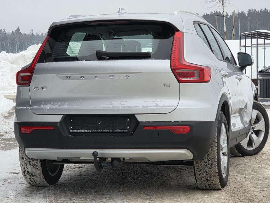 Серый Вольво XC40 2018 в Вильнюс, объемом двигателя 1.97 л и пробегом 210 тыс. км за 18750 €, фото 8 на AUTOMOTO.COM.LV